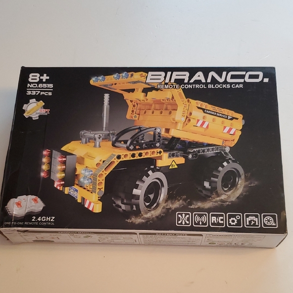 biranco | Toys | Yellow And Black Building Blocks Construction Set ...